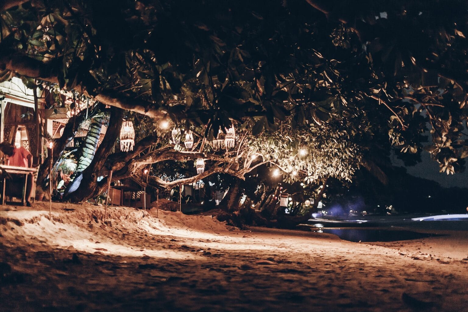 El Nido's Thriving Nightlife: A Guide To The Best Bars And Clubs